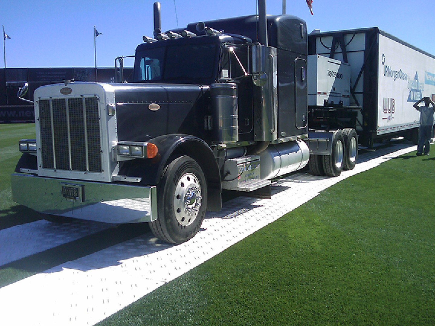 Duradeck Mats | Mondello Scaffolding & Shoring